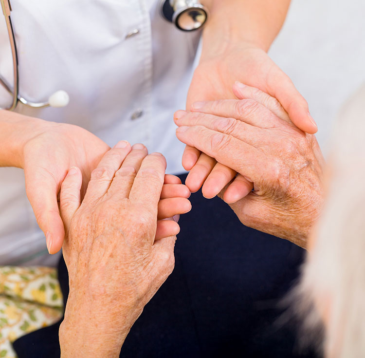 Geriatra a Bergamo - Prenota la tua visita | Selene Centro Medico